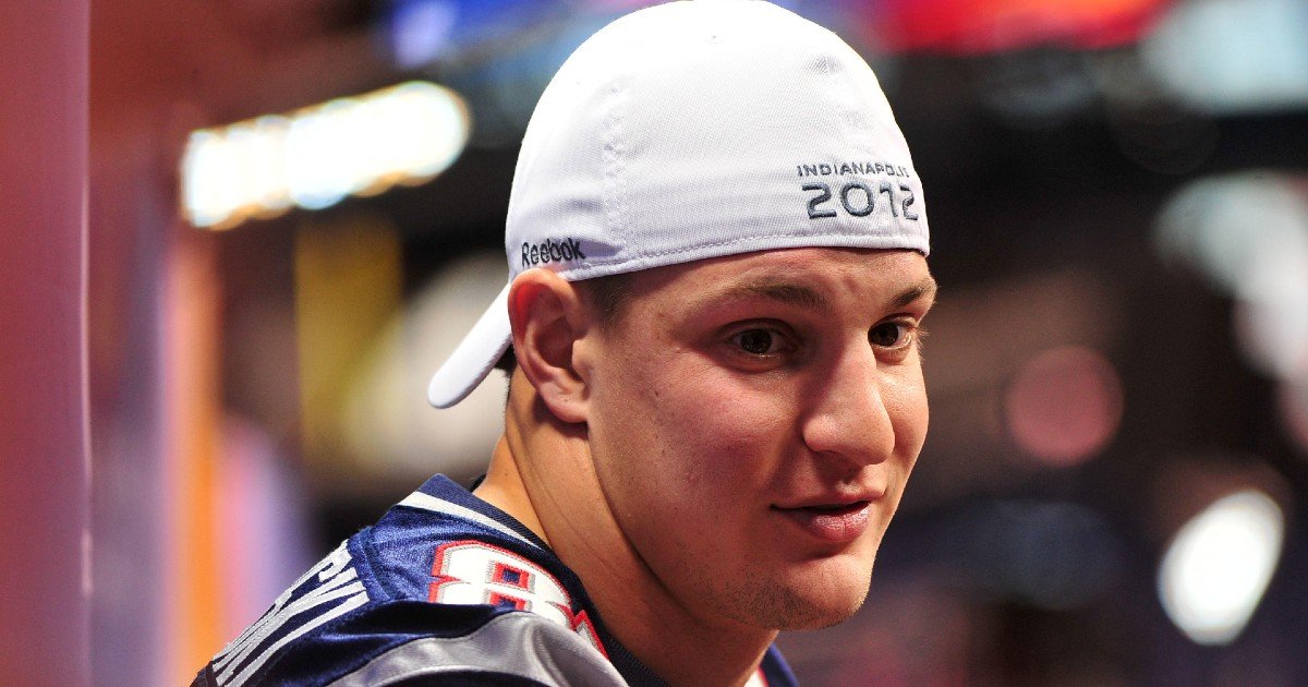 Rob Gronkowski To Try Field Goal at Super Bowl for FanDuel